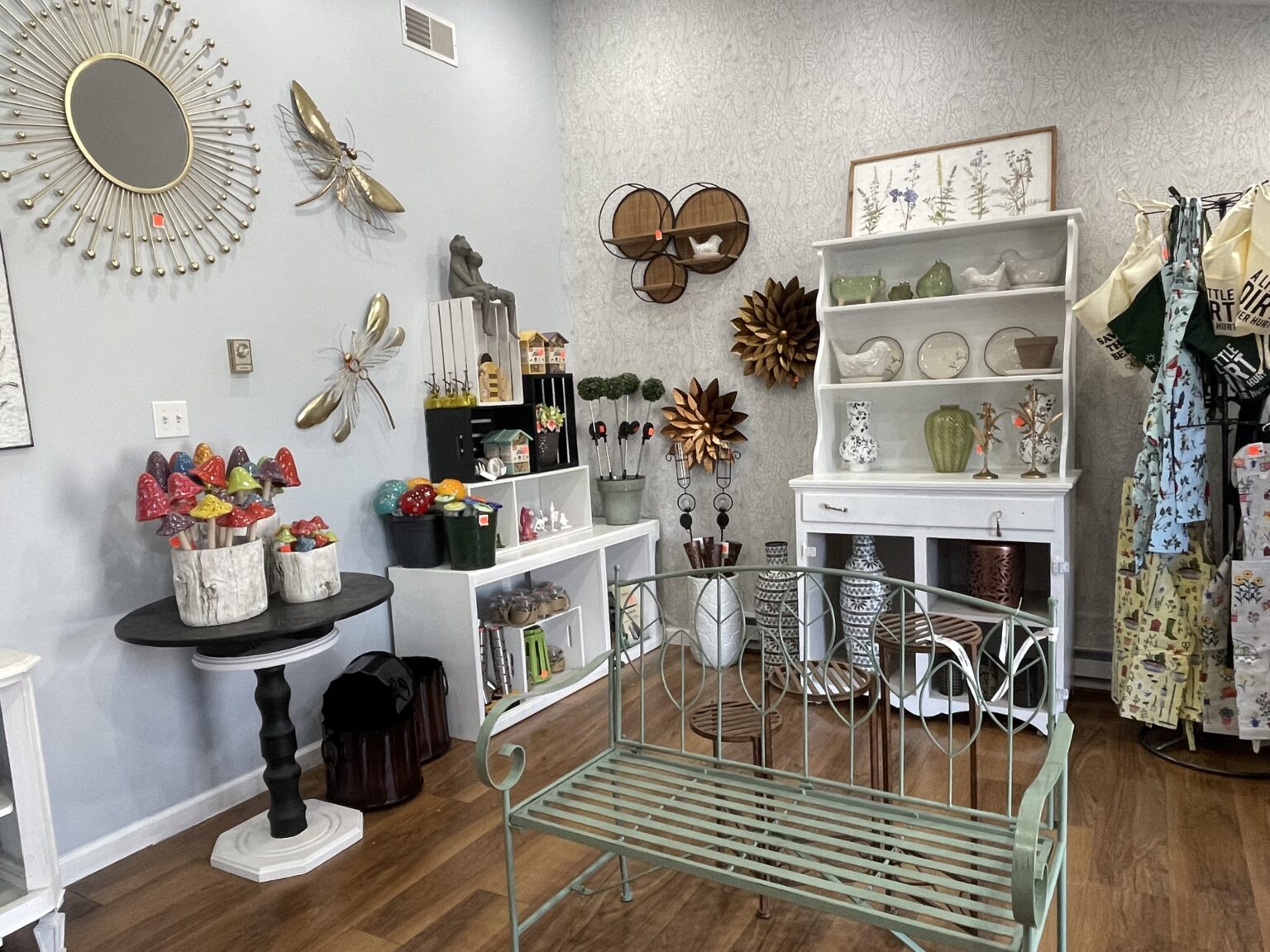 Gift Shop | Edwards Garden Center